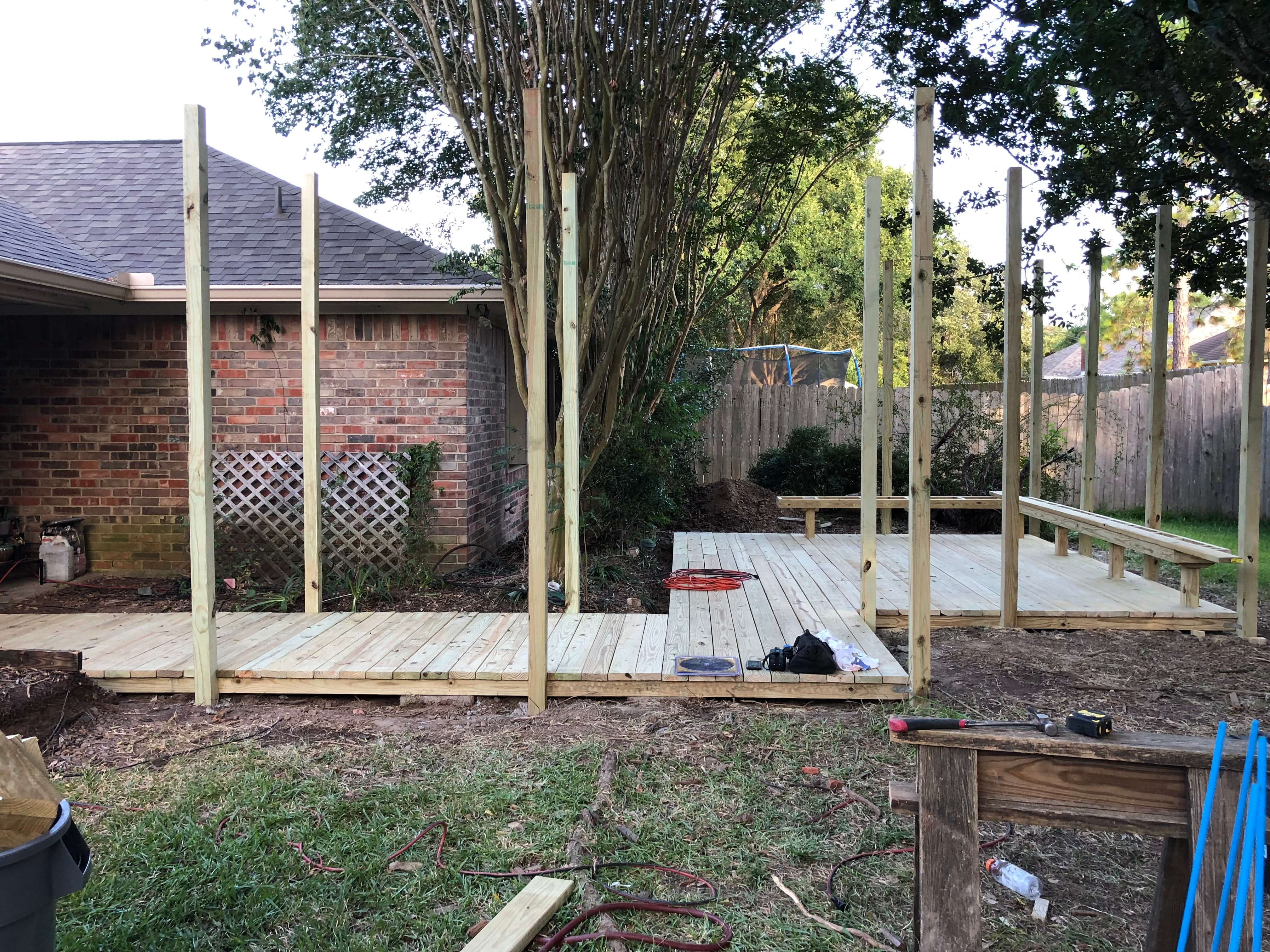 4.6 - Texas Deck Builders